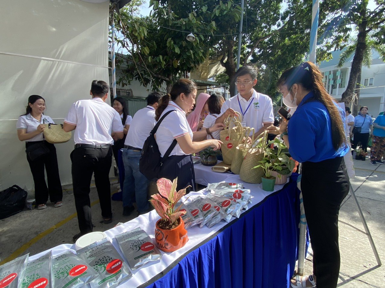 INSEE VIETNAM ORGANIZED ACTIVITIES TOWARD WORLD ENVIRONMENT DAY - Siam ...